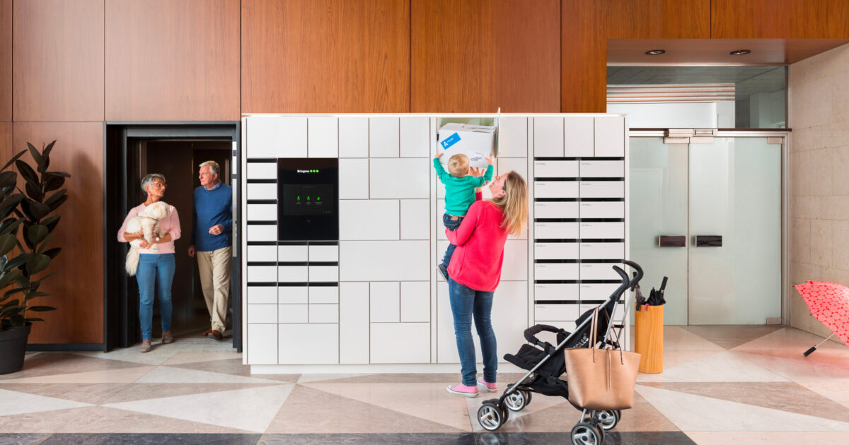 A smart parcel mailbox in your apartment building | Bringme