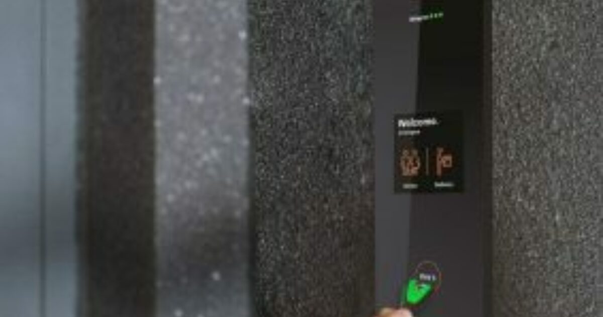 What is a smart access control system? Everything you need… | Bringme